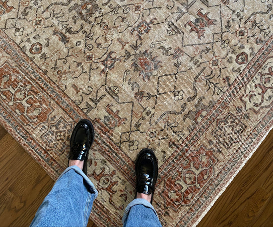 Two Sisters Rugs | Hand Knotted Wool Rugs